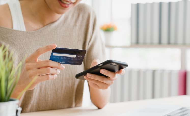 Encaissez vos clients par E-mail, SMS, et QR code avec notre TPE Virtuel